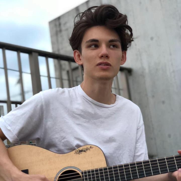 🦄 @hitomidocameraroll - Tyler Morgan - TikTok