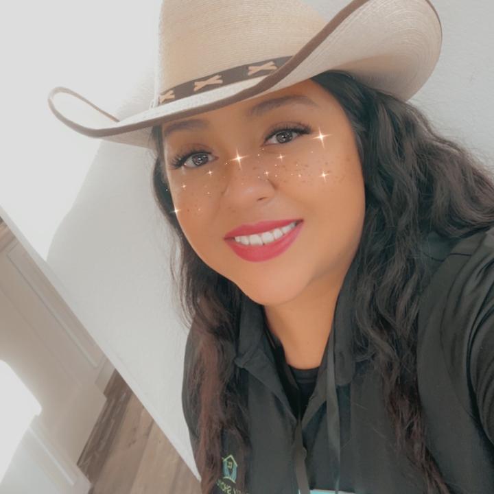 🦄 @factoryshowcasehomes - Melanie - TikTok