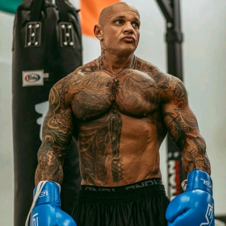 Setting up the jab 🥊 The Coaches Corner part 3 W Boxing Pro ️ code yari ...