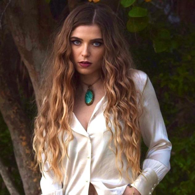 🦄 @tesshenrymusic - TESS HENRY 🦋 - TikTok
