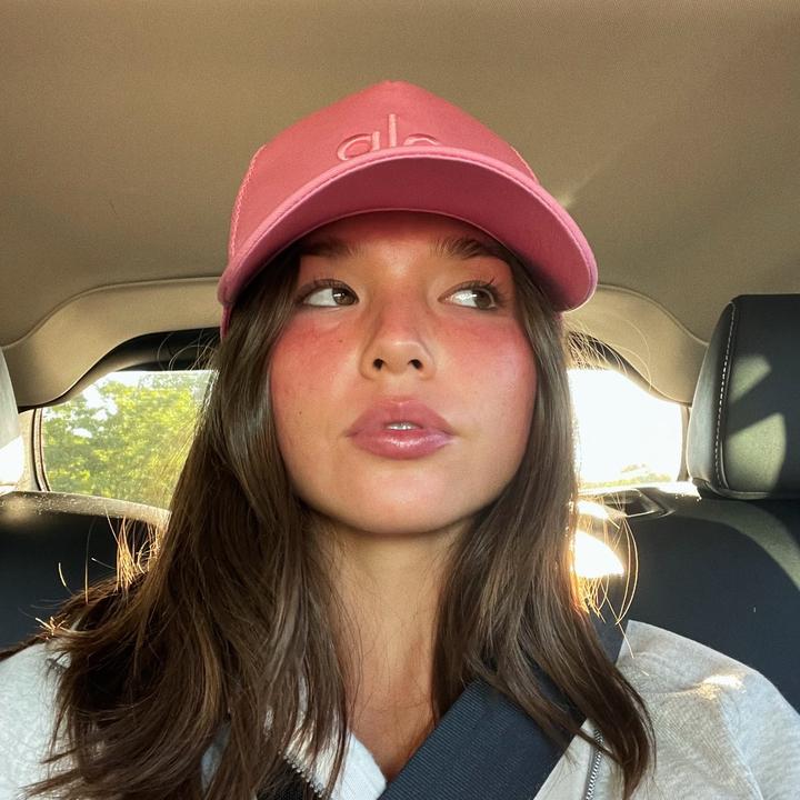 🦄 @kaydelveaux - Kaitlynn Delveaux - TikTok